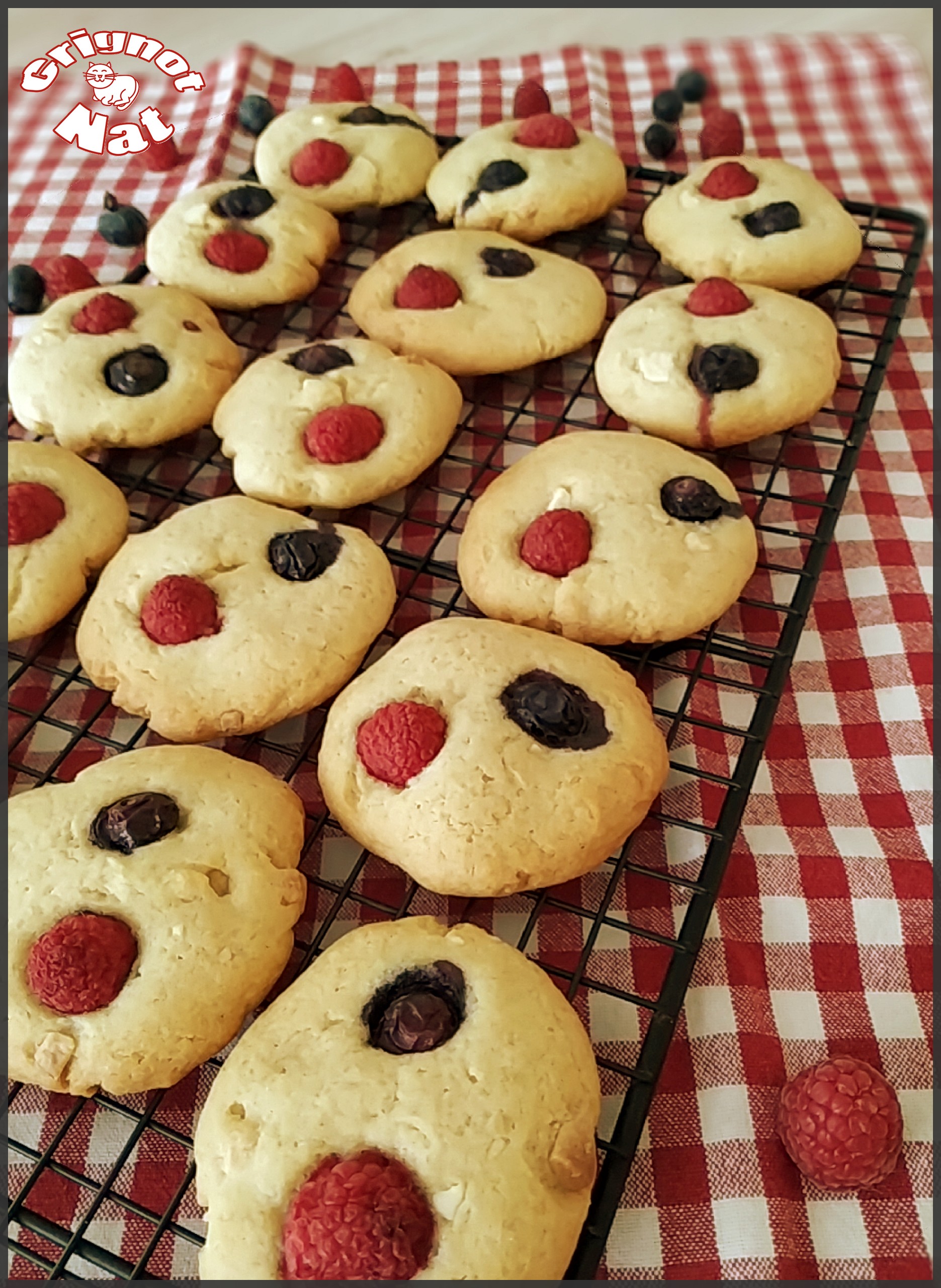 Cookies aux fruits rouges et au chocolat blanc - Grignot-Nat